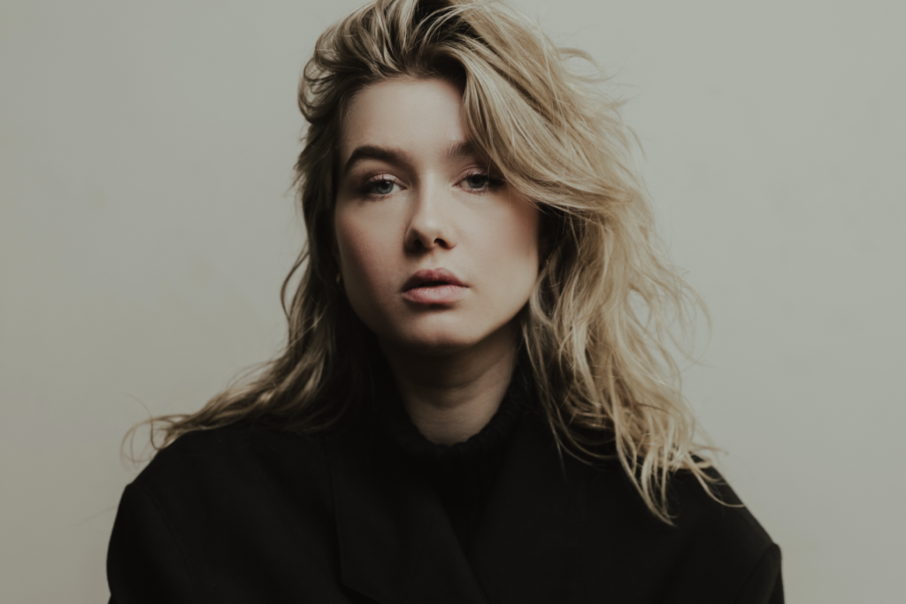 From AM to PM | Artists